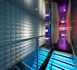 Yacht SEA FORCE ONE, Admiral | CHARTERWORLD Luxury Superyacht Charters