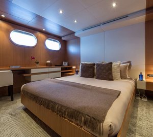 Vip Cabin Image Gallery - CHASING DAYLIGHT - VIP Cabin 2 - Motor yacht ...