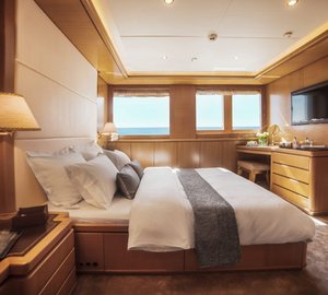 Vip Cabin Image Gallery - CHASING DAYLIGHT - VIP Cabin 2 - Motor yacht ...