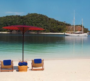 RAJA LAUT Schooner Yacht Charter Details, Thailand Charter Yacht ...