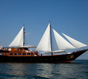 SAMATA Yacht Charter Details, Indonesian Phinisi Yacht | CHARTERWORLD ...