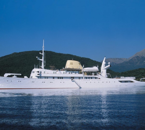 Christina O Yacht Charter Details, Canadian Vickers | CHARTERWORLD ...