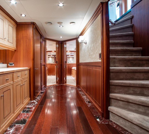 Yacht BLACKSHEEP, Palmer Johnson | CHARTERWORLD Luxury Superyacht Charters