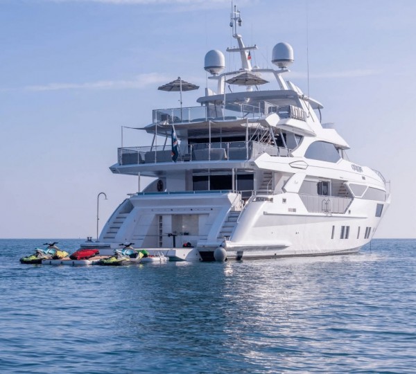 Yacht CHARADE, Benetti | CHARTERWORLD Luxury Superyacht Charters