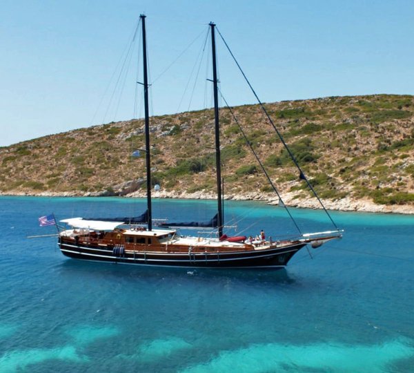 Blue Capricorn Yacht Charter Details, Gullet charter yacht ...