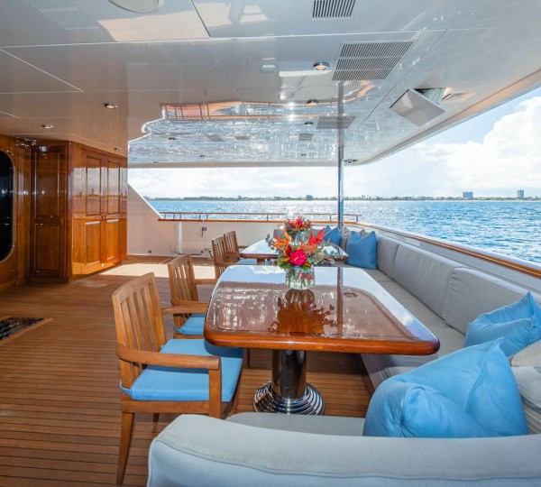 TOP FIVE Yacht Charter Details, Christensen 157 | CHARTERWORLD Luxury ...