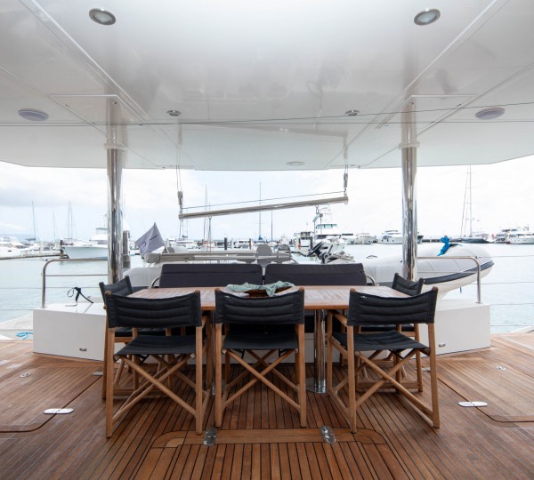 Yacht FENG, Sunreef 70 Yacht | CHARTERWORLD Luxury Superyacht Charters