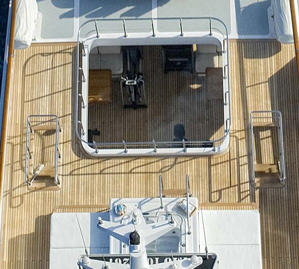 Outstanding 62m Feadship Motor Yacht POSITIVE CARRY underway — Yacht ...