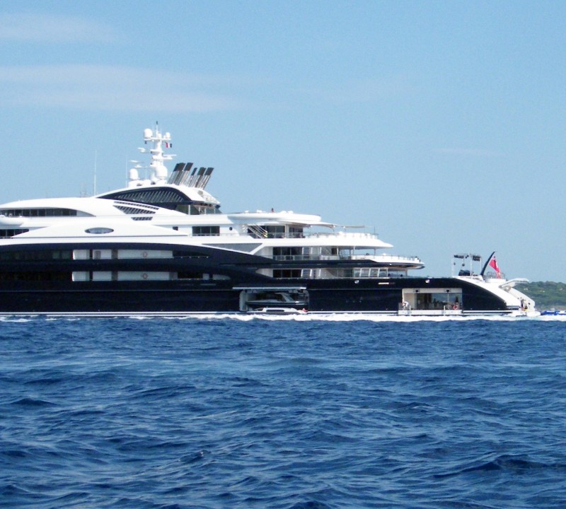 SERENE Yacht Charter Details, Fincantieri | CHARTERWORLD Luxury Superyachts
