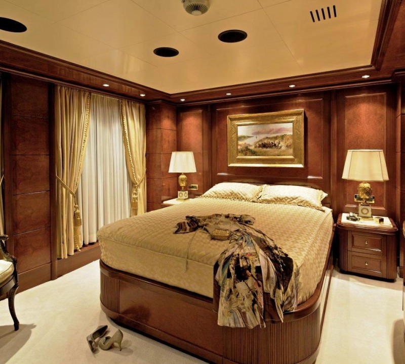 Vip Cabin Image Gallery – Luxury Yacht Browser | by CHARTERWORLD ...