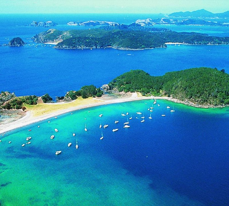 Bay of Islands yacht charter & New Zealand and worldwide yacht charter ...