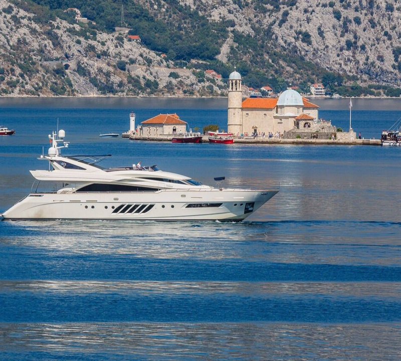 Dominator Shipyard, Dominator Yachts, Dominator Superyachts, Luxury ...