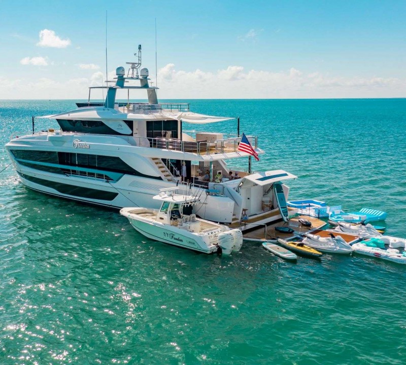 FREEDOM Yacht Charter Details, Horizon | CHARTERWORLD Luxury Superyachts