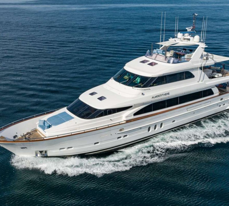 Horizon P136 superyacht ANGARA receives the “Yacht of the Year” Award ...