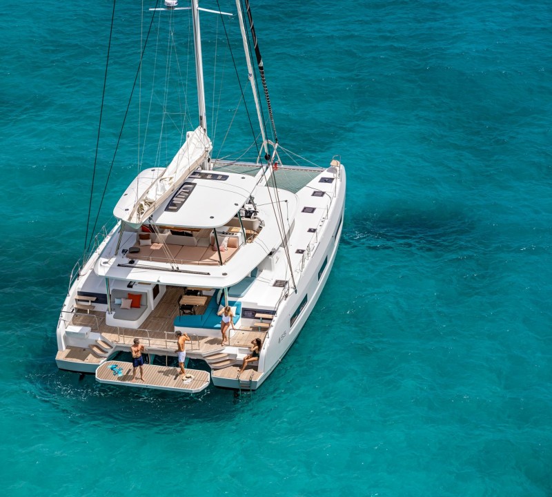 AZUL Yacht Charter Details, Lagoon 55 | CHARTERWORLD Luxury Superyachts
