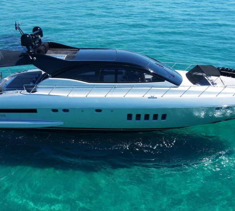 HELIOS Yacht Charter Details, Mangusta (Overmarine) | CHARTERWORLD ...