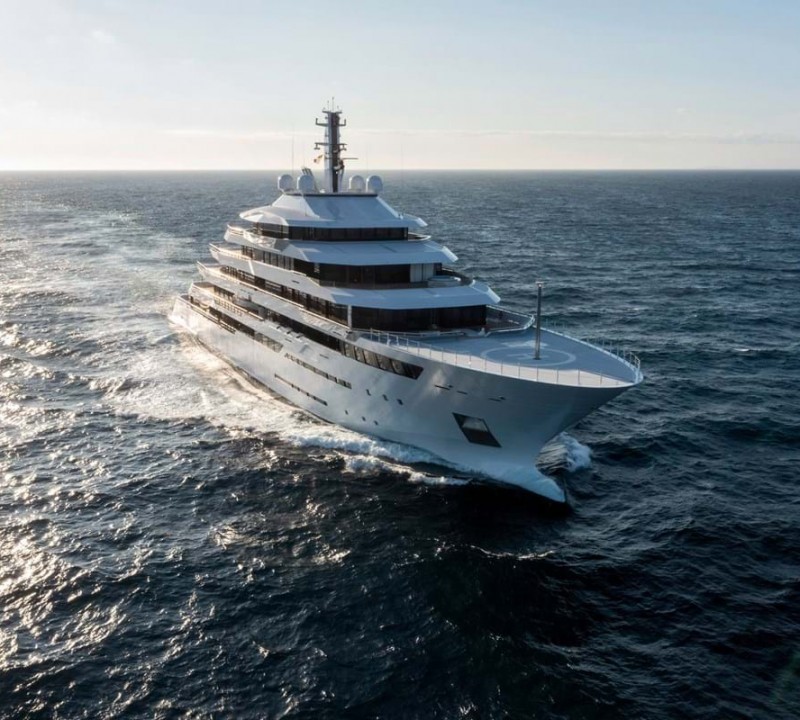 Yacht RENAISSANCE, Freire | CHARTERWORLD Luxury Superyacht Charters