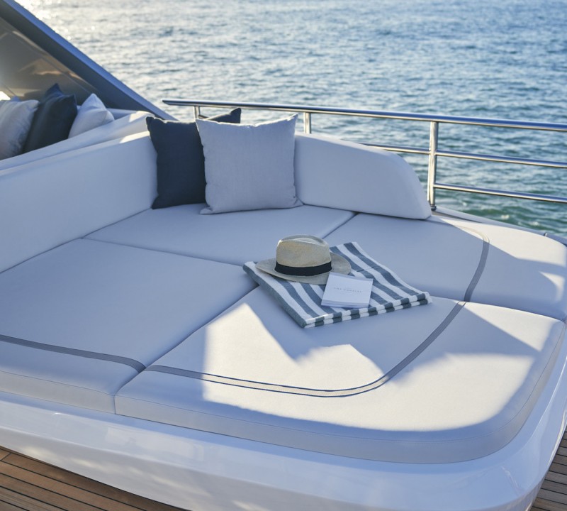 Yacht M/Y SPIRIT OF RIO, Princess Y72 | CHARTERWORLD Luxury Superyacht ...