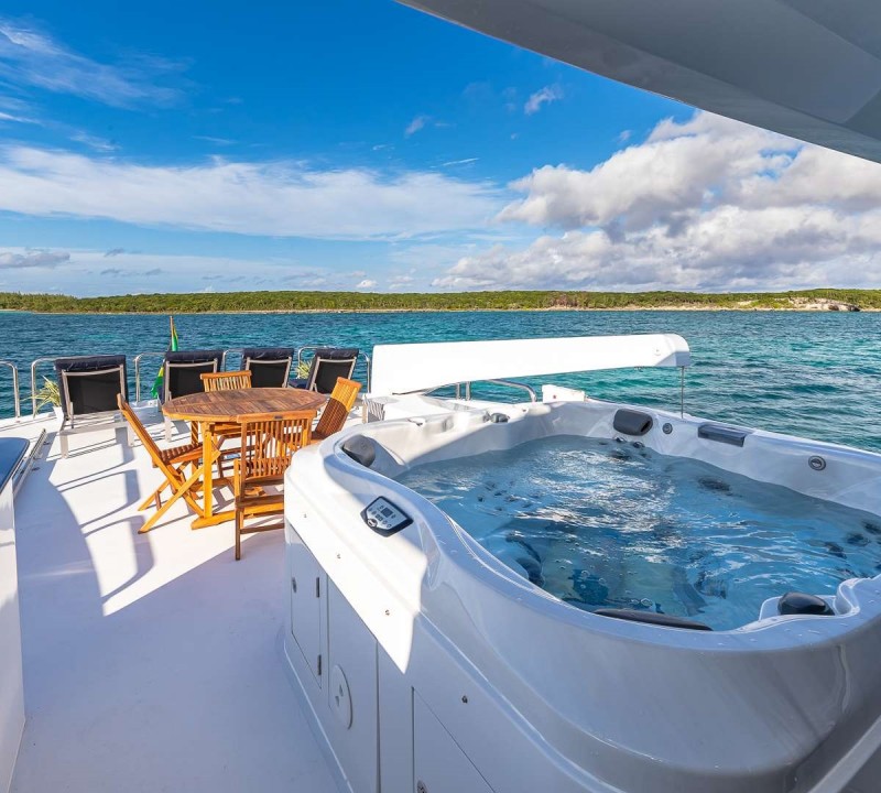 B HAPPY Yacht Charter Details, Hargrave | CHARTERWORLD Luxury Superyachts