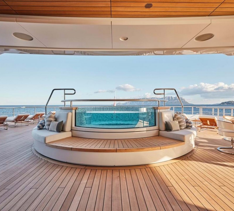 Yacht RENAISSANCE, Freire | CHARTERWORLD Luxury Superyacht Charters
