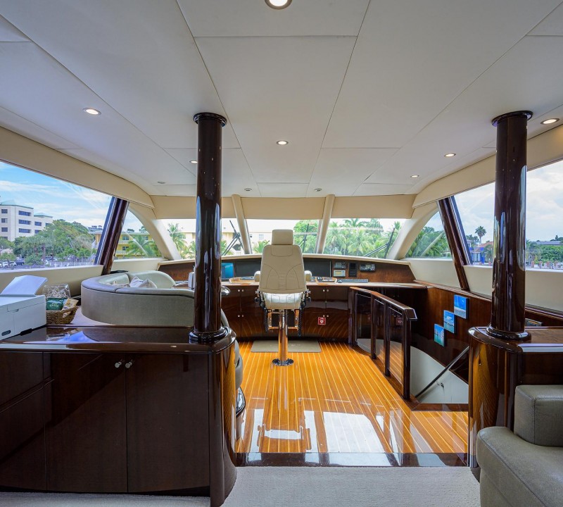 Wheelhouse Image Gallery - Forward wheelhouse - Motor yacht MAGIC DREAM ...
