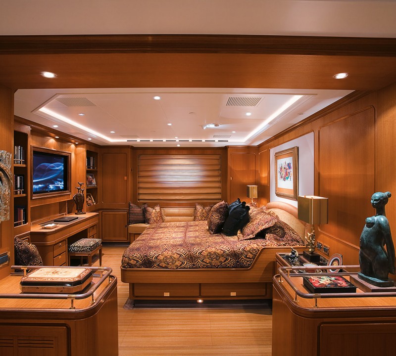 Yacht TAMSEN, Perini Navi | CHARTERWORLD Luxury Superyacht Charters