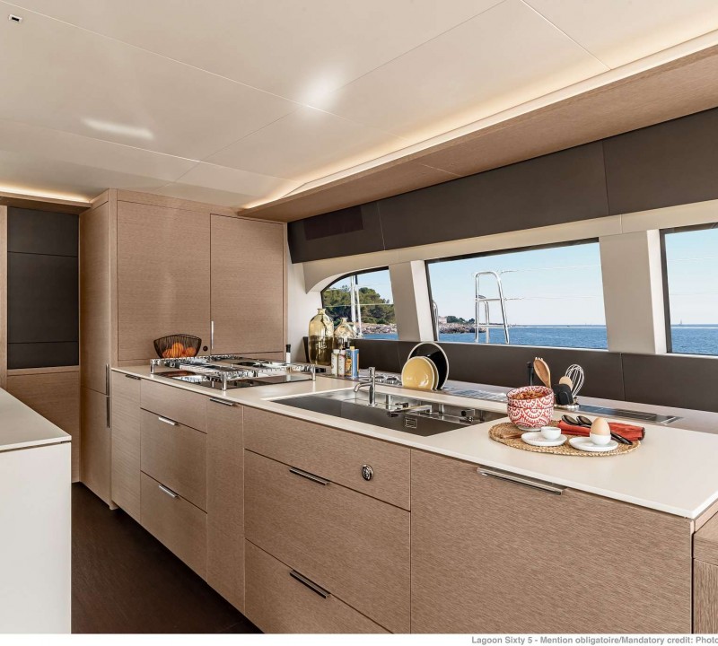 AURA Yacht Charter Details, Lagoon | CHARTERWORLD Luxury Superyachts