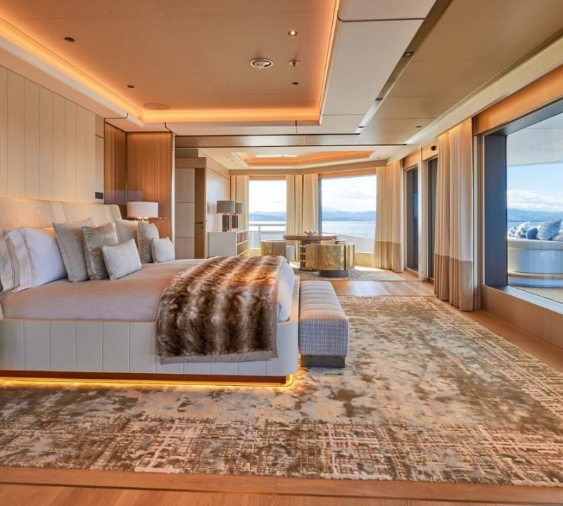 Yacht RENAISSANCE, Freire | CHARTERWORLD Luxury Superyacht Charters