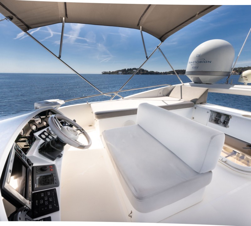 STAR OF SEVEN SEAS Yacht Charter Details, Sunseeker | CHARTERWORLD ...