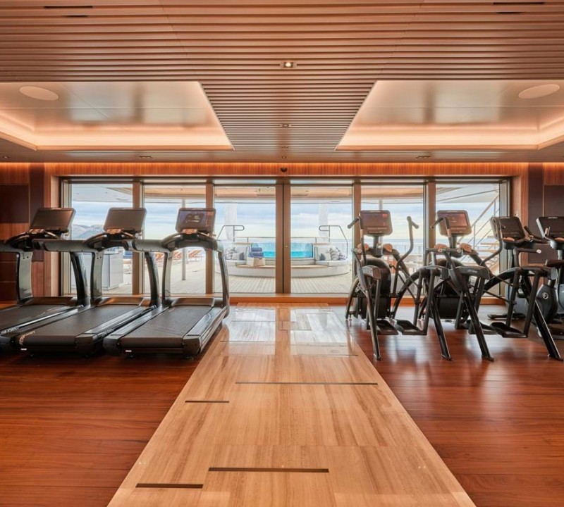 Yacht RENAISSANCE, Freire | CHARTERWORLD Luxury Superyacht Charters