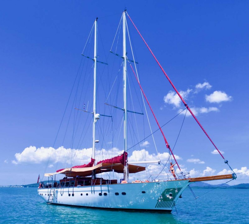 ORIENT PEARL Yacht Charter Details, Custom built | CHARTERWORLD Luxury ...