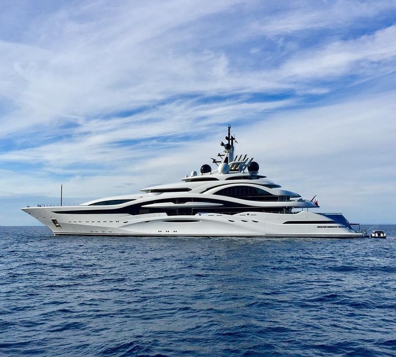 Yacht AL LUSAIL, Lurssen | CHARTERWORLD Luxury Superyacht Charters