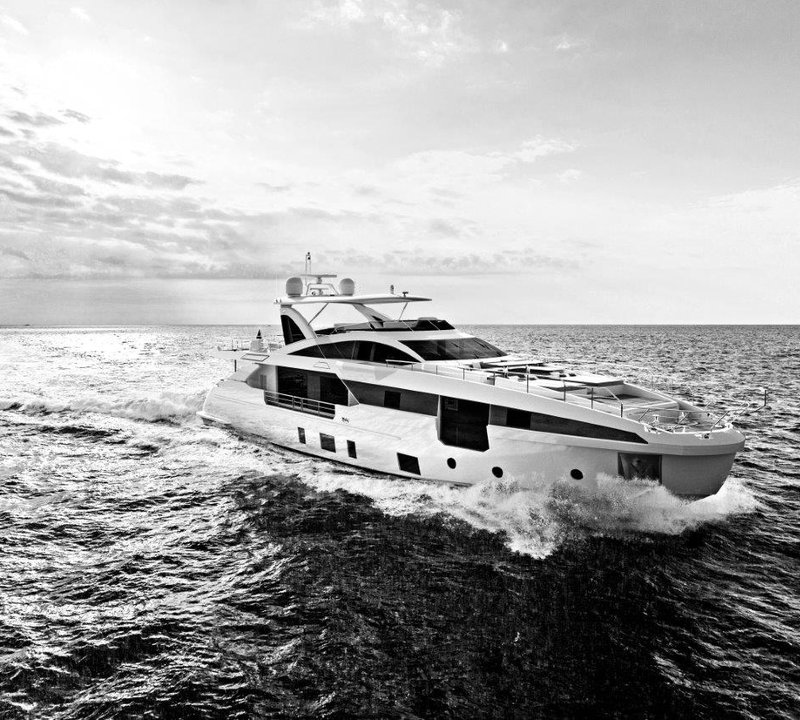 Yacht Grande 32 Metri, Azimut | CHARTERWORLD Luxury Superyacht Charters