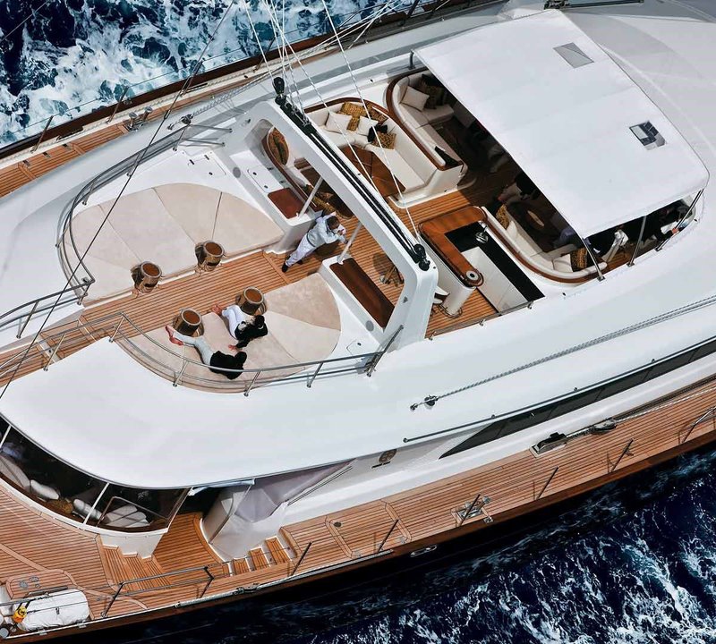 BAYESIAN Yacht Charter Details, Perini Navi | CHARTERWORLD Luxury ...