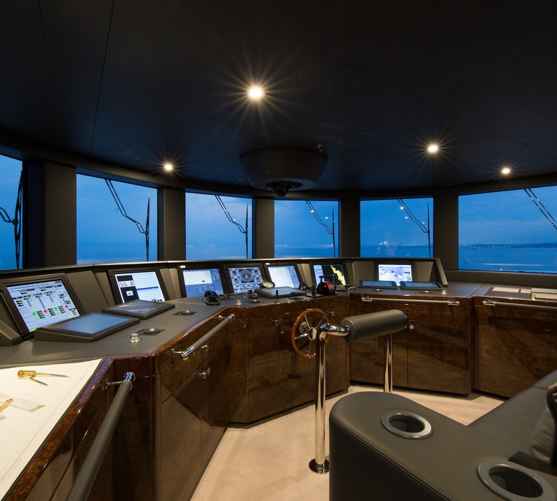 Wheelhouse Image Gallery – Luxury Yacht Browser | by CHARTERWORLD ...