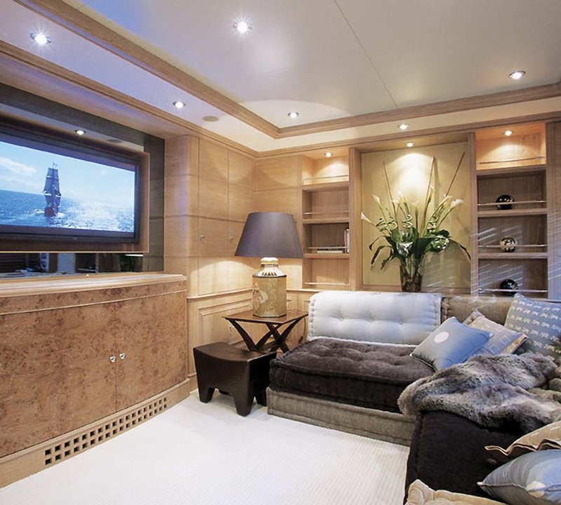 Room Image Gallery - Dining Room - Motor yacht CHAKRA - Beauty room ...