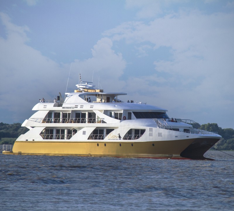 ELITE - Front View Terrace – Luxury Yacht Browser | by CHARTERWORLD ...