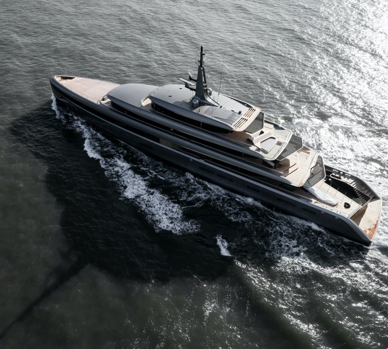 Yacht OBSIDIAN, Feadship | CHARTERWORLD Luxury Superyacht Charters