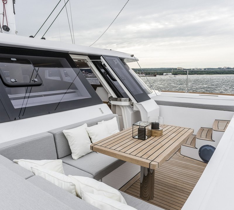 CALMAO Yacht Charter Details, Sunreef Yachts | CHARTERWORLD Luxury ...