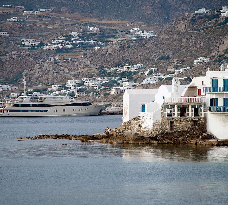 HARMONY V Yacht Charter Details, Piraeus | CHARTERWORLD Luxury Superyachts