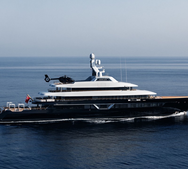 Yacht LONIAN, Feadship | CHARTERWORLD Luxury Superyacht Charters
