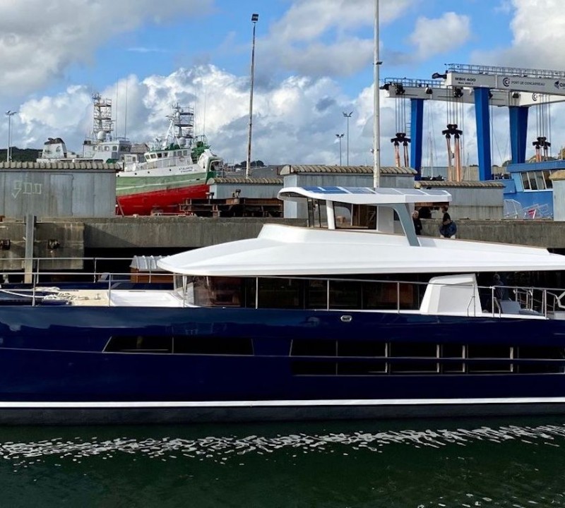 Yacht Long Island 78 Power, JFA Yachts | CHARTERWORLD Luxury Superyacht ...