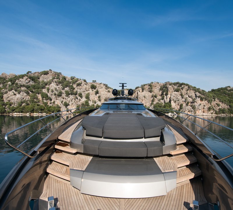 FX Yacht Charter Details, Peri Yachts | CHARTERWORLD Luxury Superyachts