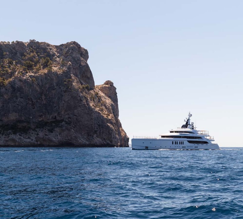 Yacht METIS, Benetti | CHARTERWORLD Luxury Superyacht Charters