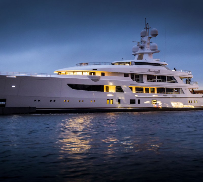 Yacht BOARDWALK, Feadship | CHARTERWORLD Luxury Superyacht Charters