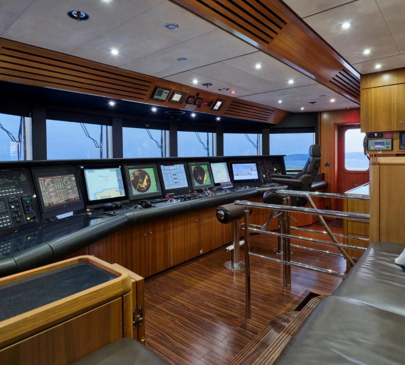 ORA Yacht Charter Details, CMN | CHARTERWORLD Luxury Superyachts