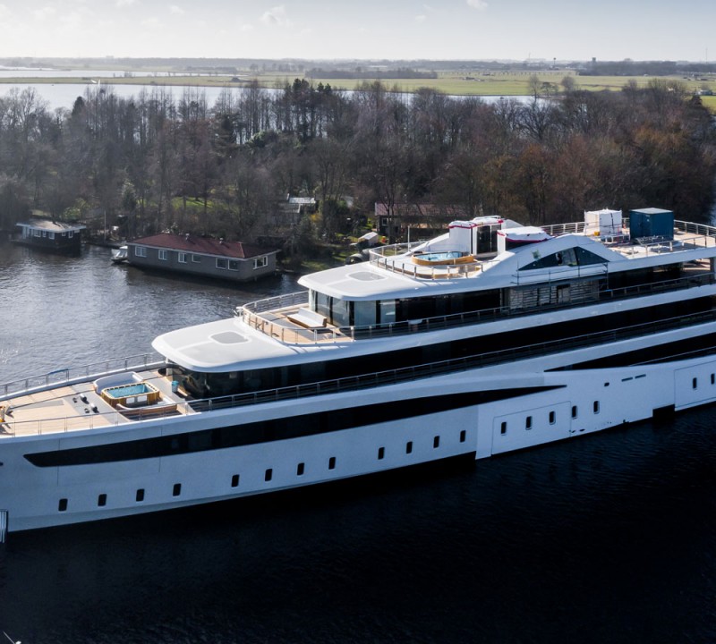 Yacht VIVA - FEADSHIP Project 817, Feadship | CHARTERWORLD Luxury ...