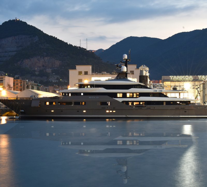 Shipyard Image Gallery – Luxury Yacht Browser | by CHARTERWORLD ...