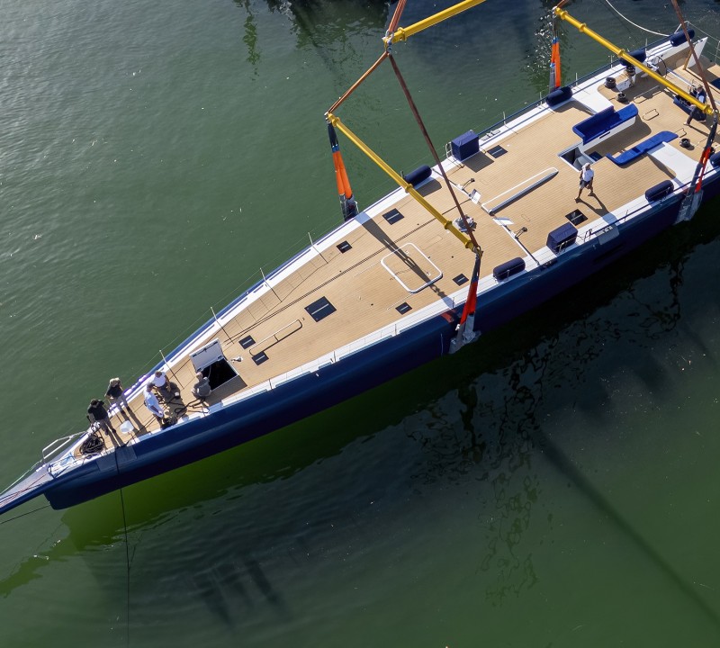 Yacht MAGIC CARPET E, Persico Marine | CHARTERWORLD Luxury Superyacht ...