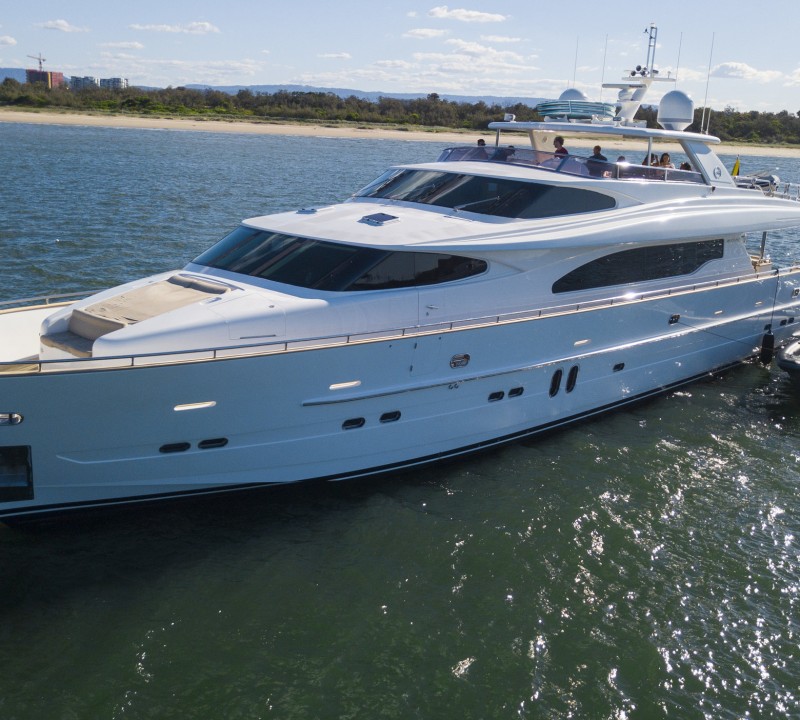 Horizon P136 superyacht ANGARA receives the “Yacht of the Year” Award ...